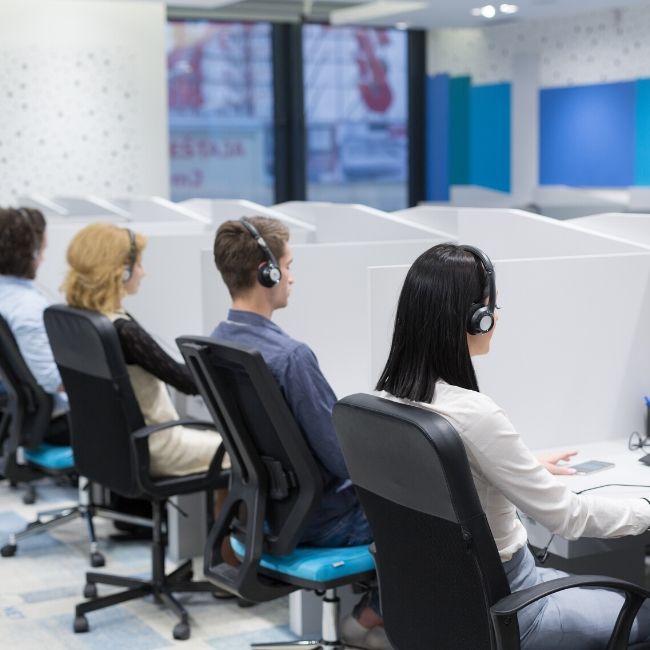 Call Center Eliminates Cleaning Downtime - LAKOS Filtration Solutions